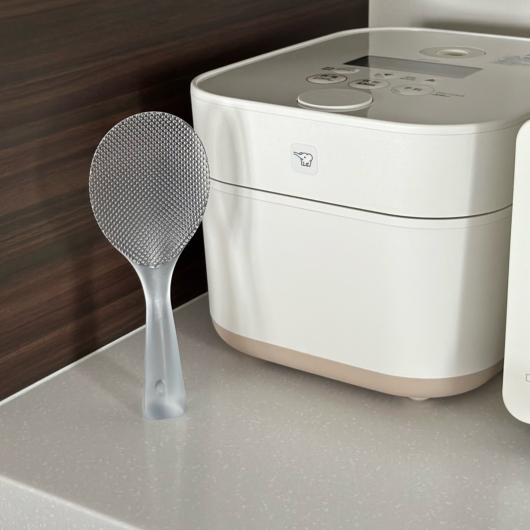 マーナ 日本製 立つしゃもじプレミアムクリア K555CL しゃもじ 立つ 握りやすい スタイリッシュ こびりつきにくい MARNA かわいい おしゃれ