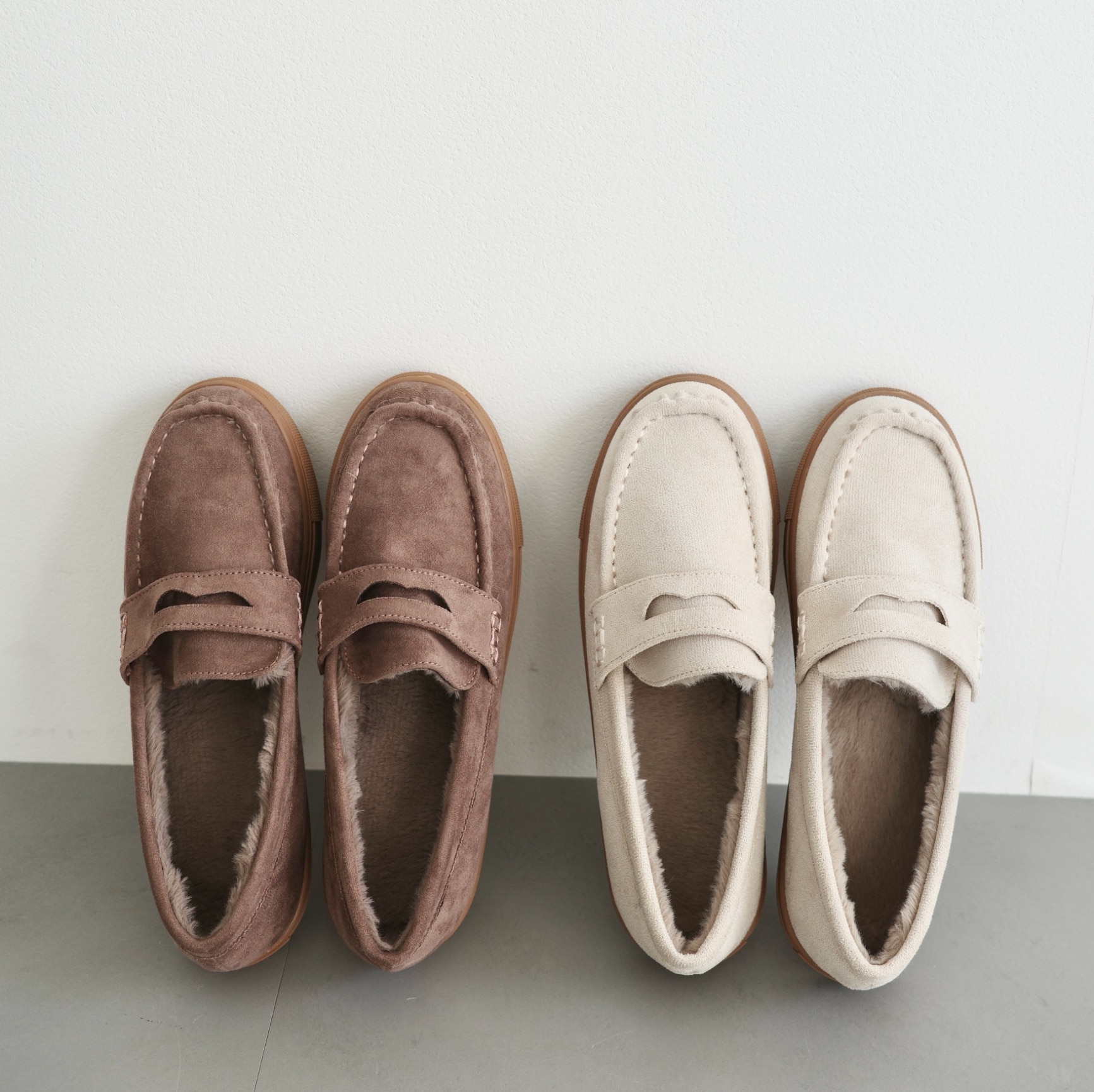 11/20 9:59マデ 3599円 送料無料 モカシン ローファー スリッポン レディース 秋冬 モカシンスニーカー フラット ローヒール コインローファー ファー 痛くない ふわふわ 防寒 ...