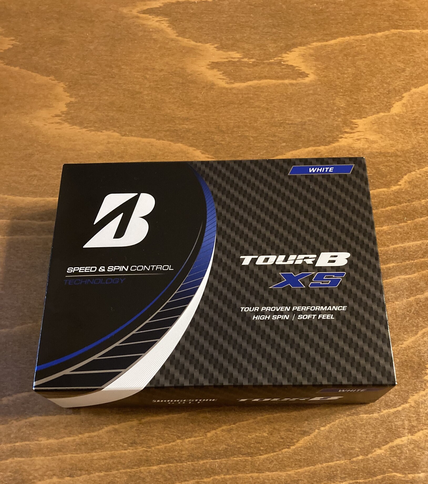 ブリヂストンゴルフ ゴルフボール TOUR B XS ツアーBXS 2024年モデル 1ダース 12個入り(パールホワイト) 24-TOUR-B-XS-PWH BRIDGESTONE GOLF ...