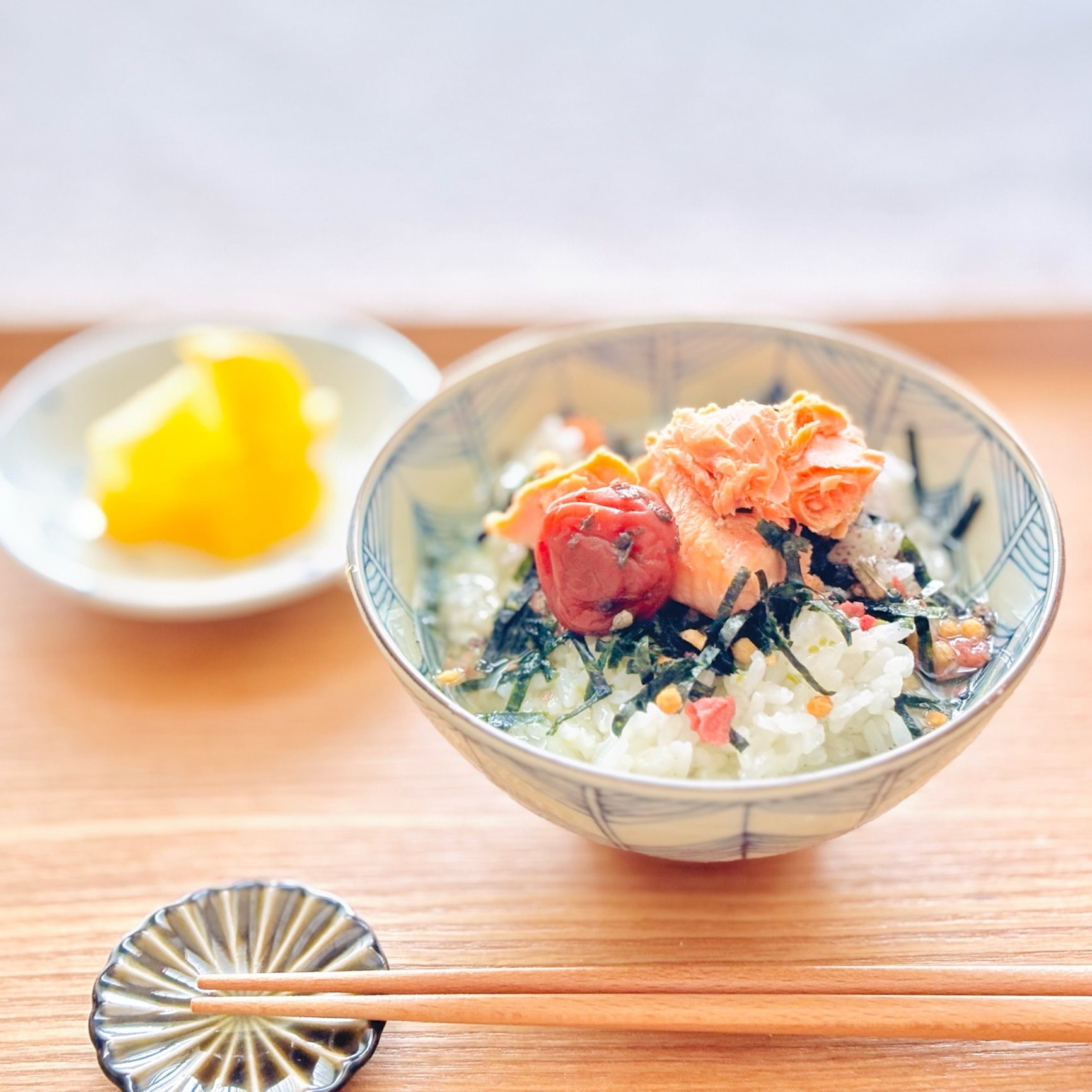 お試しセールで1,999円⇒送料無料1,000円ポッキリ！天然紅鮭の無添加＆熟成荒ほぐし たっぷり150g メール便 よりどりまとめ買いクーポン対象商品!【ご飯のお供】【朝食】【弁当】【受賞 ...