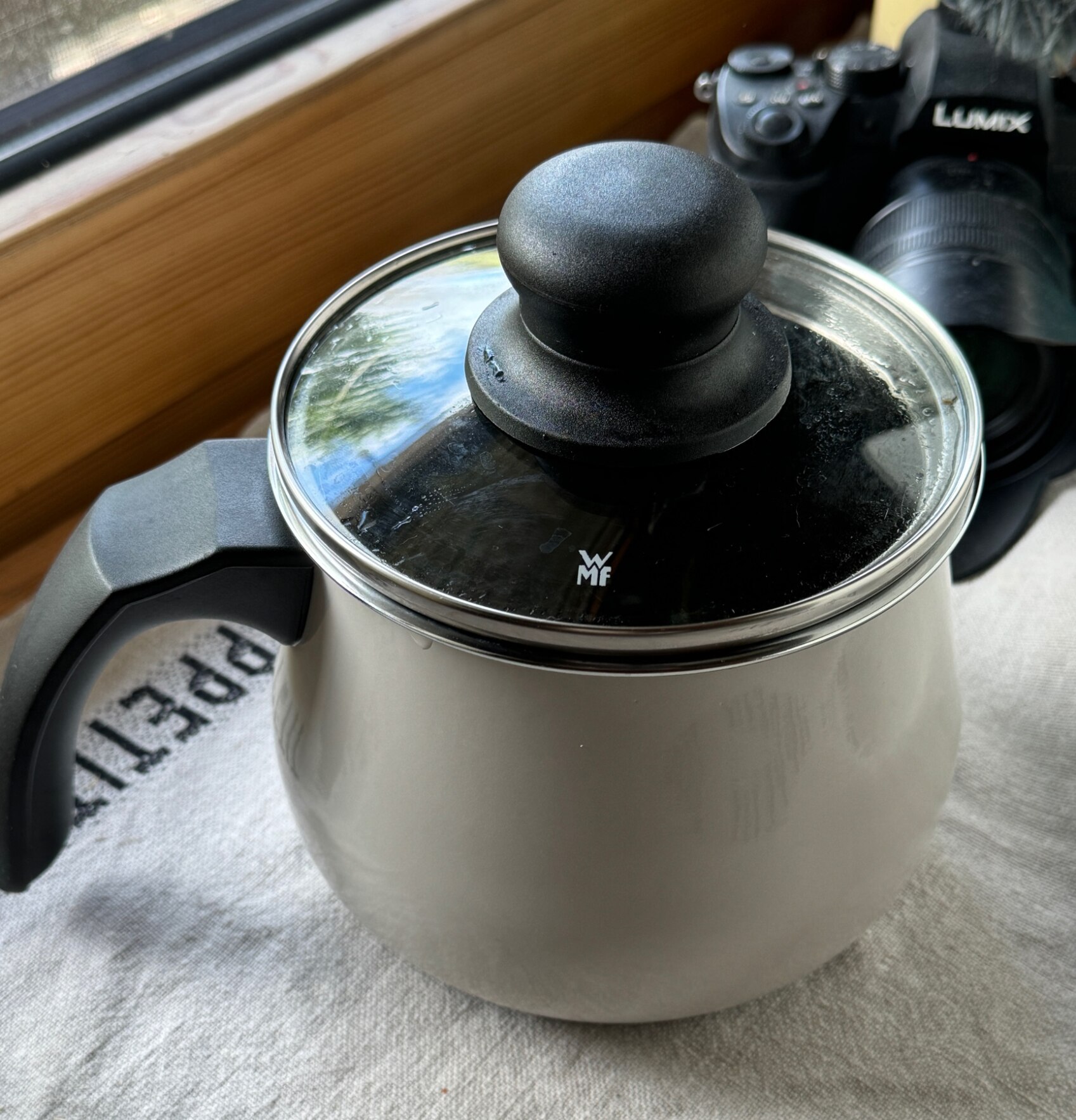 【楽天1位】【選べる豪華特典】ヴェーエムエフ フュージョンテック ミネラル マルチポット 14cm 蓋付き 片手鍋 小型鍋 ih 14cm 揚げ物 直火 小さい 炊飯 ガス 小さめ 食洗機対応 ...