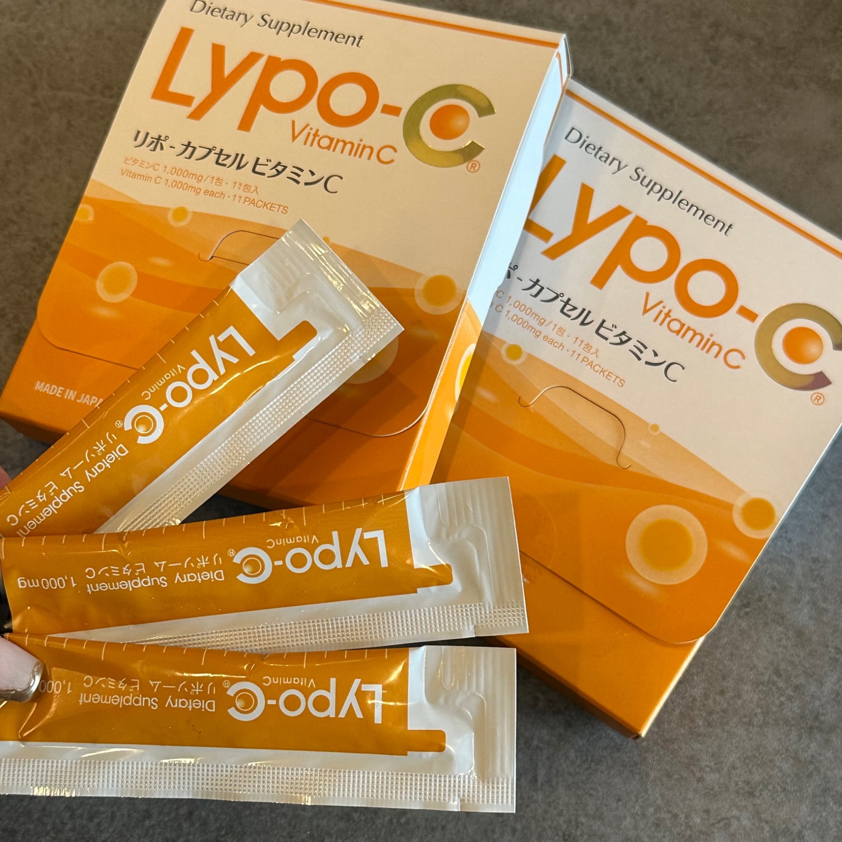 Lypo-C 公式 】リポ カプセル ビタミン C(11包入×1箱) リポソーム ビタミンC サプリ サプリメント 1000mg / 1包あたり 栄養 国内製造 日本 国産 お試しサイズ リポ ...