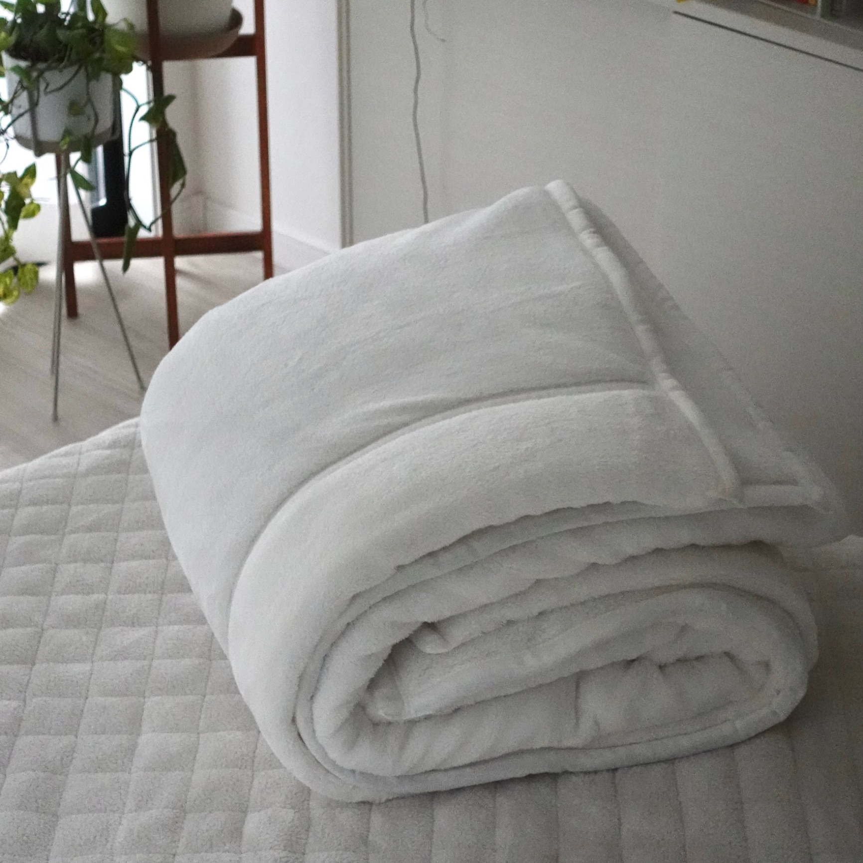 NERUS 毛布 【正規品】とにかく暖かい毛布 蓄熱 吸湿発熱 エアロゲル 毛布 厚手 宇宙服素材 6層 毛布 シングル セミダブル ダブル クイーン 極暖 暖かい ふわとろ毛布 ふわとろ ...