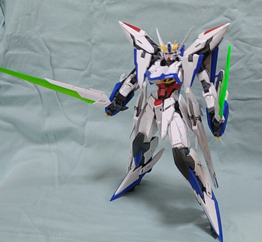 [プラモデル ] 機動戦士ガンダムSEED ECLIPSE MG 1/100 エクリプスガンダム