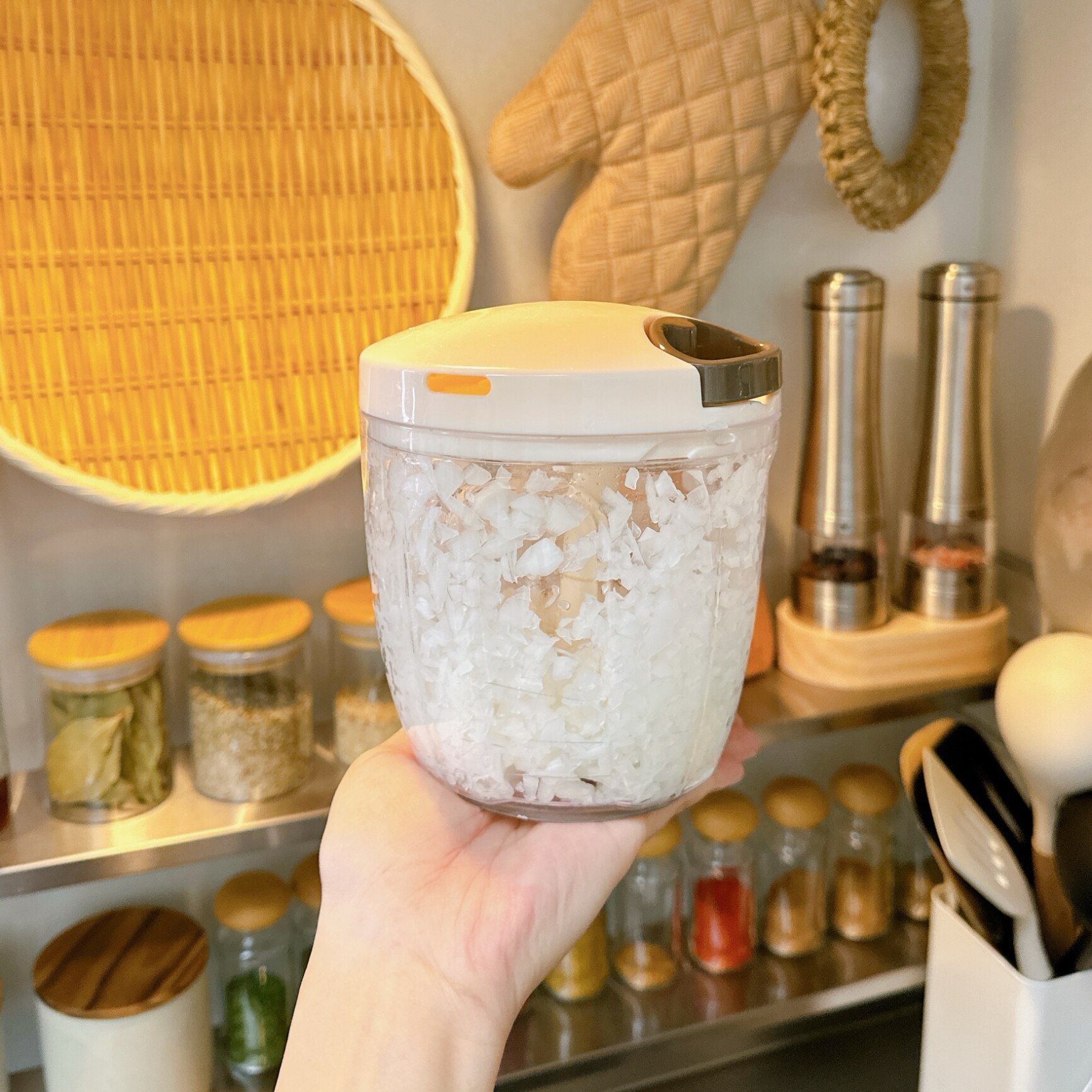 【強化版・レシピ付き】ふたも洗える ぶんぶんチョッパー5S BBC-23 5枚刃 大容量 900ml 手動 みじん切り器 スライサー みじん切り フードプロセッサー フードチョッパー [bpx]