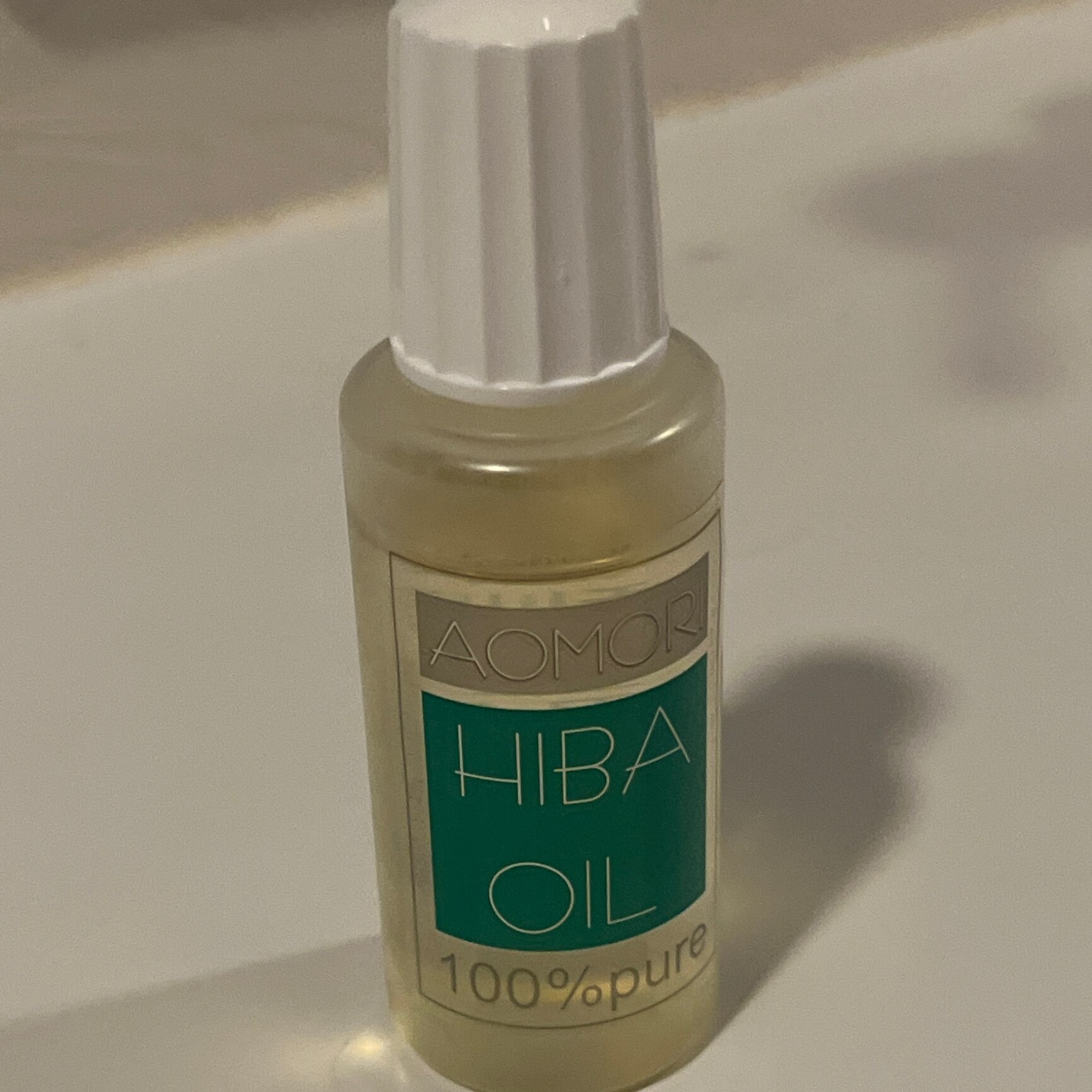 【定形外郵便】純度100％の青森ひば油（20ml）送料無料 生産地なので【安い】青森ヒバ油は入浴剤、ペット、消臭、台所、洗濯、安眠、リラックスなど、沢山の使い道があります ヒバ油 20cc