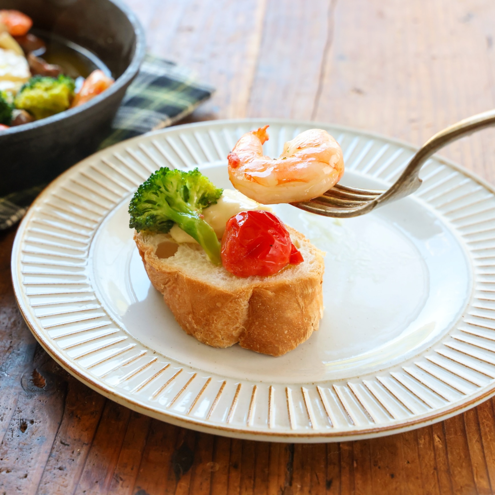 スタジオM' スタジオエム グリーズ 220プレートstudiom' プレート パンプレート デザートケーキプレート 丸プレート 中皿 食器 ...