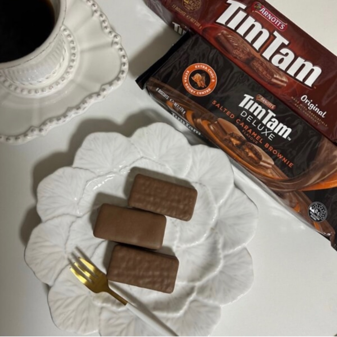 単品販売【ティムタム】TimTam 1個売り ｜常温宅急便｜ビスケット チョコ チョコレート オリジナル キャラメル ダブルコート ダーク ホワイト チューカラメル クッキー オーストラリア ...