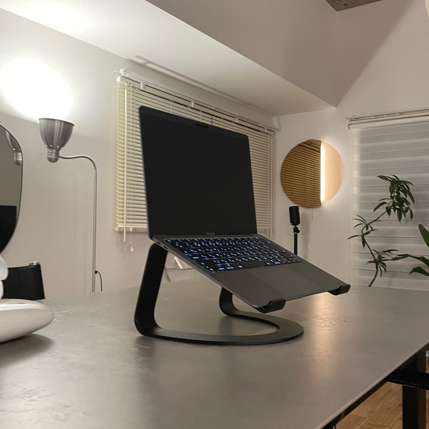 TWELVESOUTH Curve Stand for MacBook MacBookスタンド ブラック TWS-ST-000056