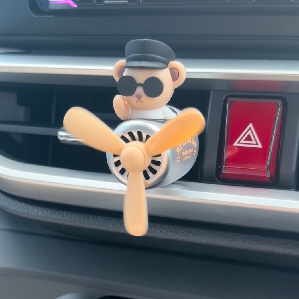 【マラソン期間中ポイント5倍】ベアーパイロット車用芳香剤 TEDDA BEAR アロマディフューザー 車載クリップ式 除菌 消臭 車装飾 ...