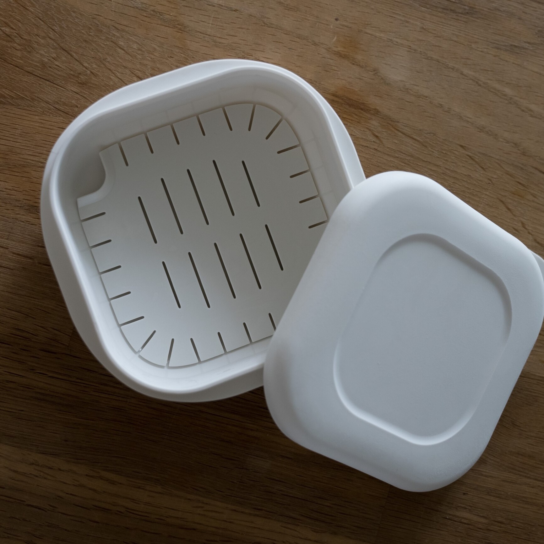 楽天マラソン中｜ マーナ 『 極 冷凍ごはん容器 大 / 中 / 小 各セット 』 冷凍ご飯容器 食洗機対応 2個 4個 6個 ホワイト 電子レンジ可 保存容器 冷凍保存 冷凍 冷凍ご飯 お米 ...